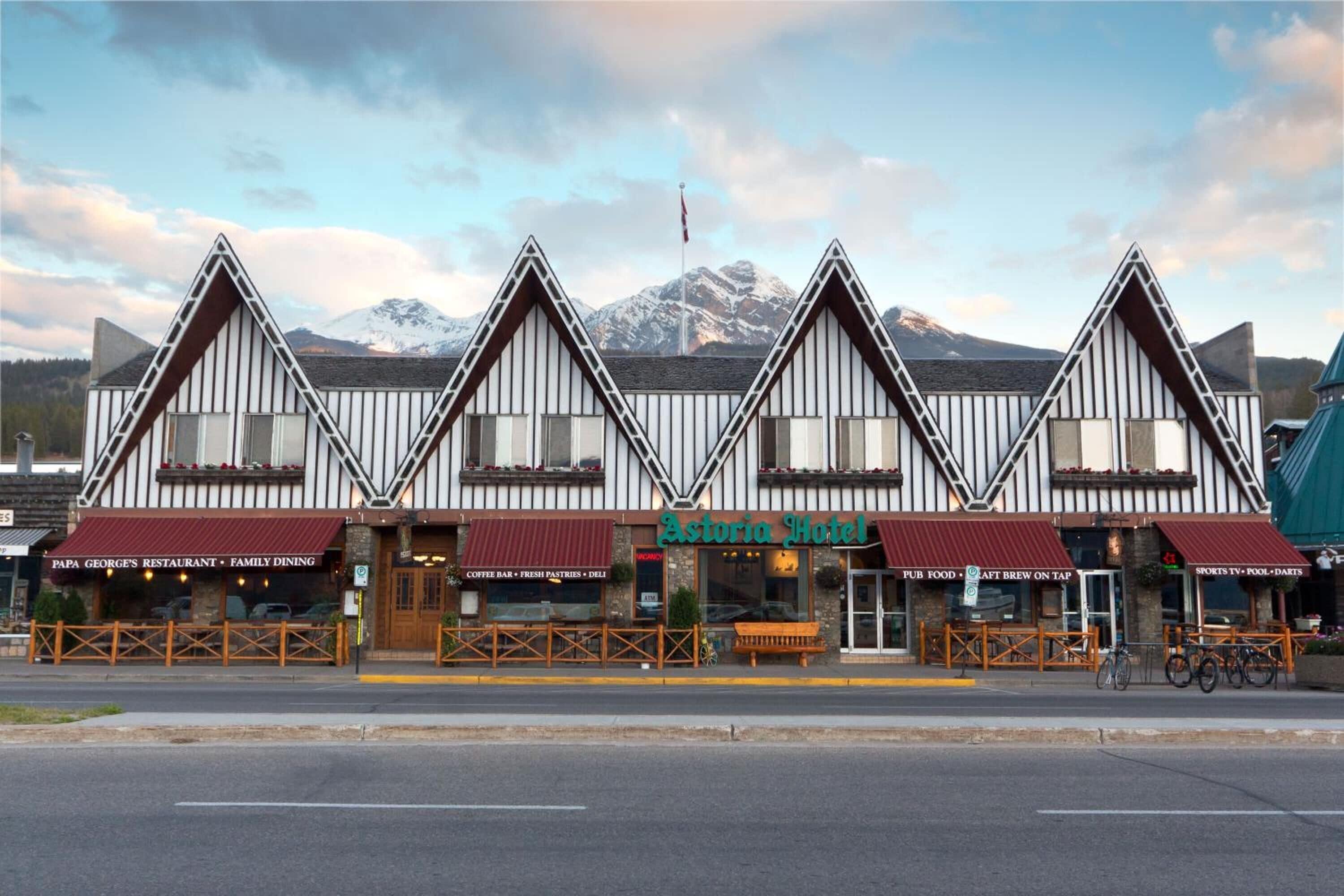 HOTEL ASTORIA | ⋆⋆ | JASPER, CANADA | SEASON DEALS FROM $118